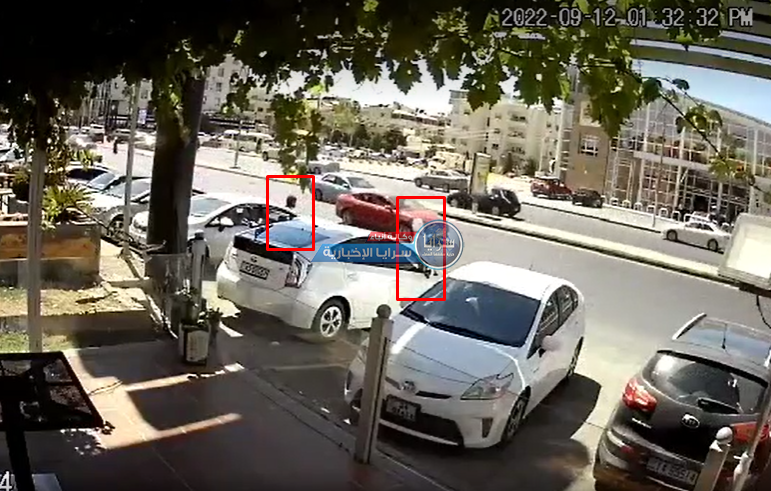 بالفيديو شاهد لحظة اعتداء شخص بالضرب على فتاة بالقرب من دوار الواحة