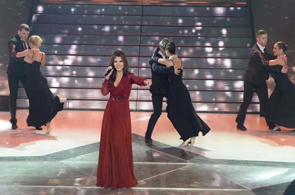 فيديو وصور نانسي عجرم تُشعل مسرح ستار أكاديمي بثلاث إطلالات مثيرة